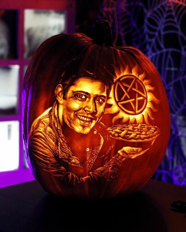 Artist Creates Incredibly Detailed Pumpkins With References To Pop ...