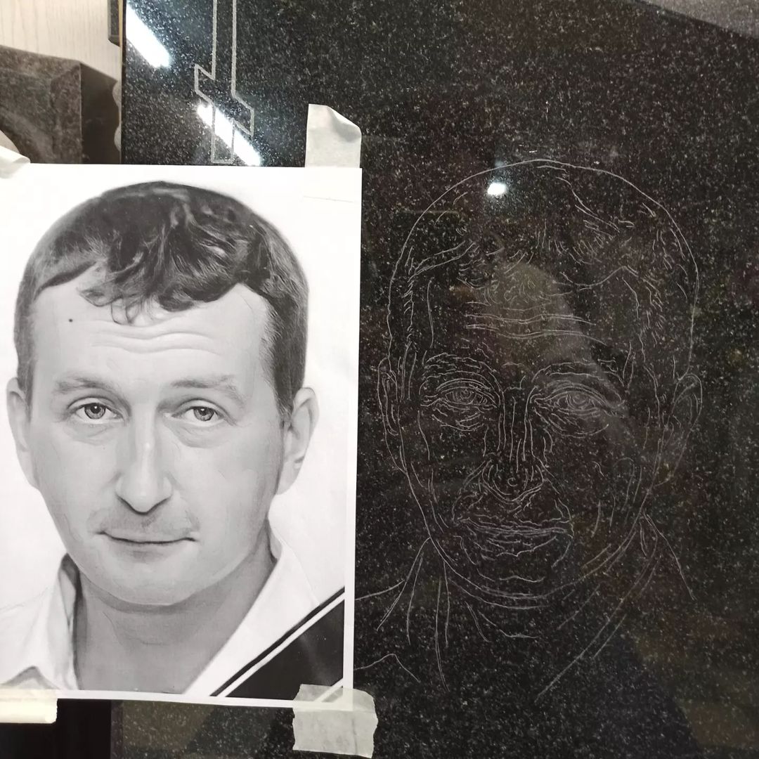 Artist Creates Beautiful Photorealistic Posthumous Portraits of People ...