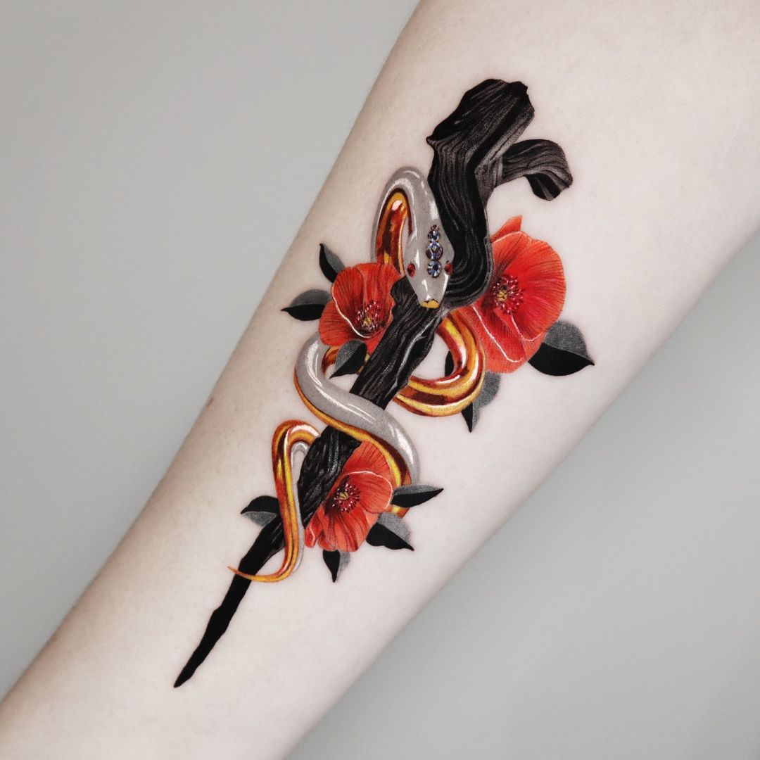 Golden Ink Mastercraft: Hyper-Realistic Golden Tattoos Created by Jooa ...