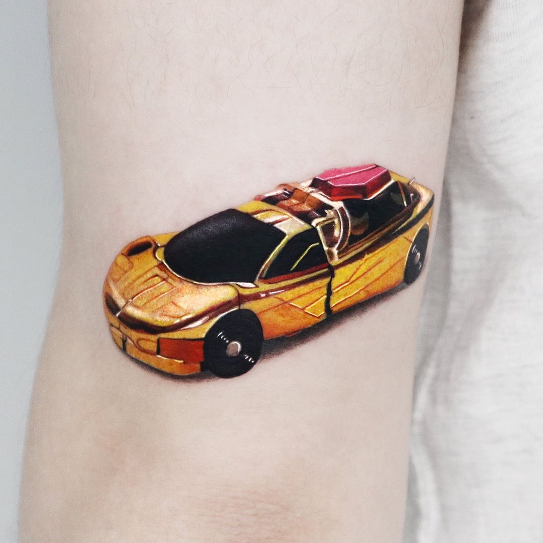 Golden Ink Mastercraft: Hyper-Realistic Golden Tattoos Created by Jooa ...