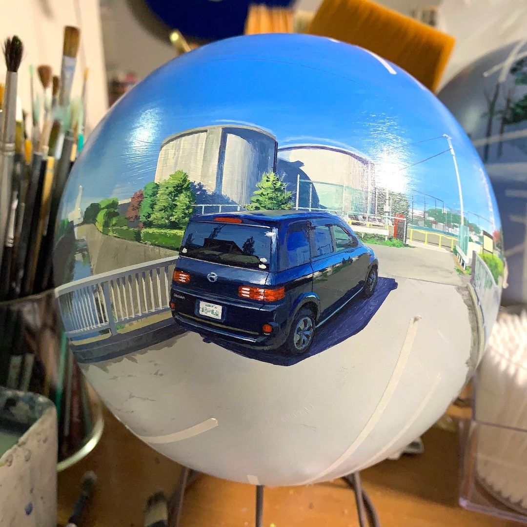 The Incredible Hyper-Realistic Spherical Paintings of Japanese Artist ...