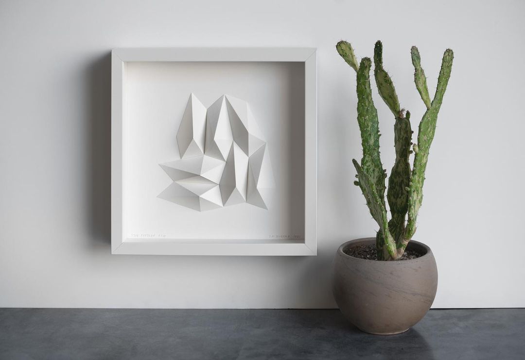 Artist Zai Divecha Brings Illusion of Movement to Life in Monochromatic ...