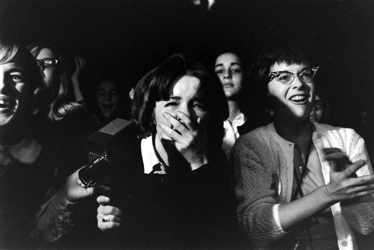 Capturing the Unbridled Hysteria of Beatlemania: LIFE Photographer Stan ...