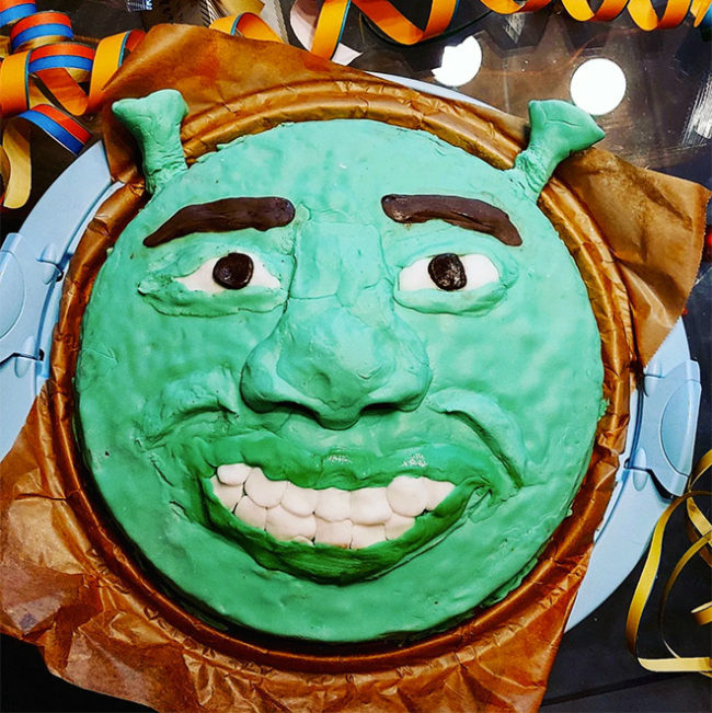 Shrek Cake Fails: When Baking Goes Terribly Wrong » Design You Trust ...