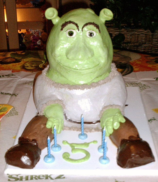 Shrek Cake Fails: When Baking Goes Terribly Wrong » Design You Trust ...