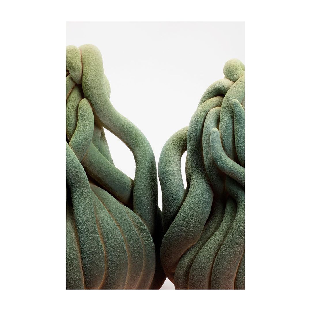 Organic Elegance: Exploring the Ceramic Art of Claire Lindner » Design ...