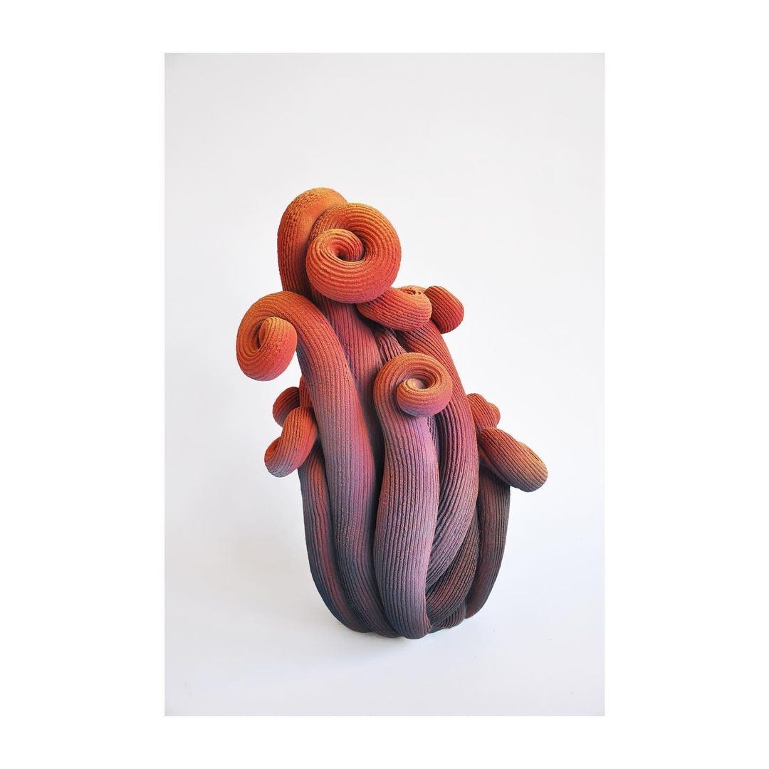 Organic Elegance: Exploring the Ceramic Art of Claire Lindner » Design ...