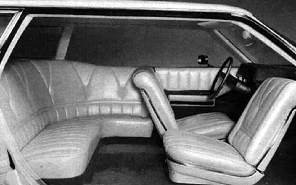 The Pioneering Ford Aurora II: A Living Room on Wheels Unveiled in 1969 ...