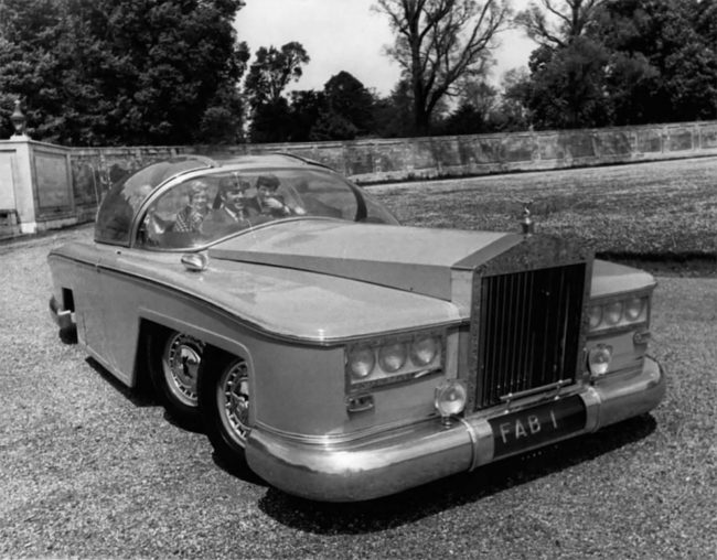 Epic Photos of FAB 1, the Iconic Rolls-Royce from ‘Thunderbirds’ and ...