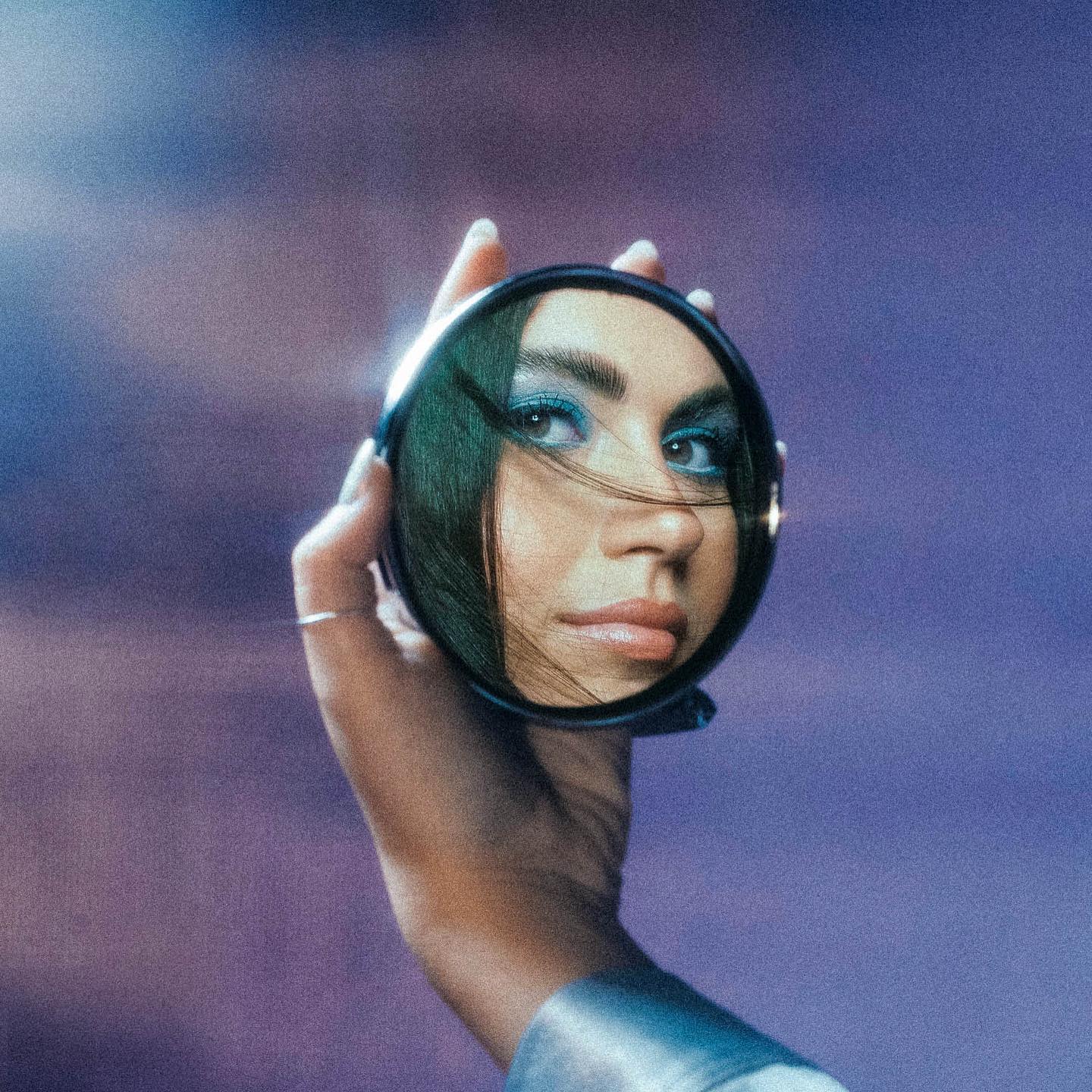 Unveiling Emotion and Identity: The Captivating Portraits of Liz Bretz ...