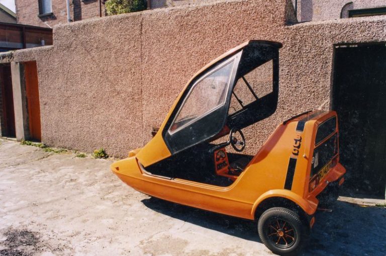 A Visual Journey Through the History of the Bond Bug: The Three-Wheeled ...