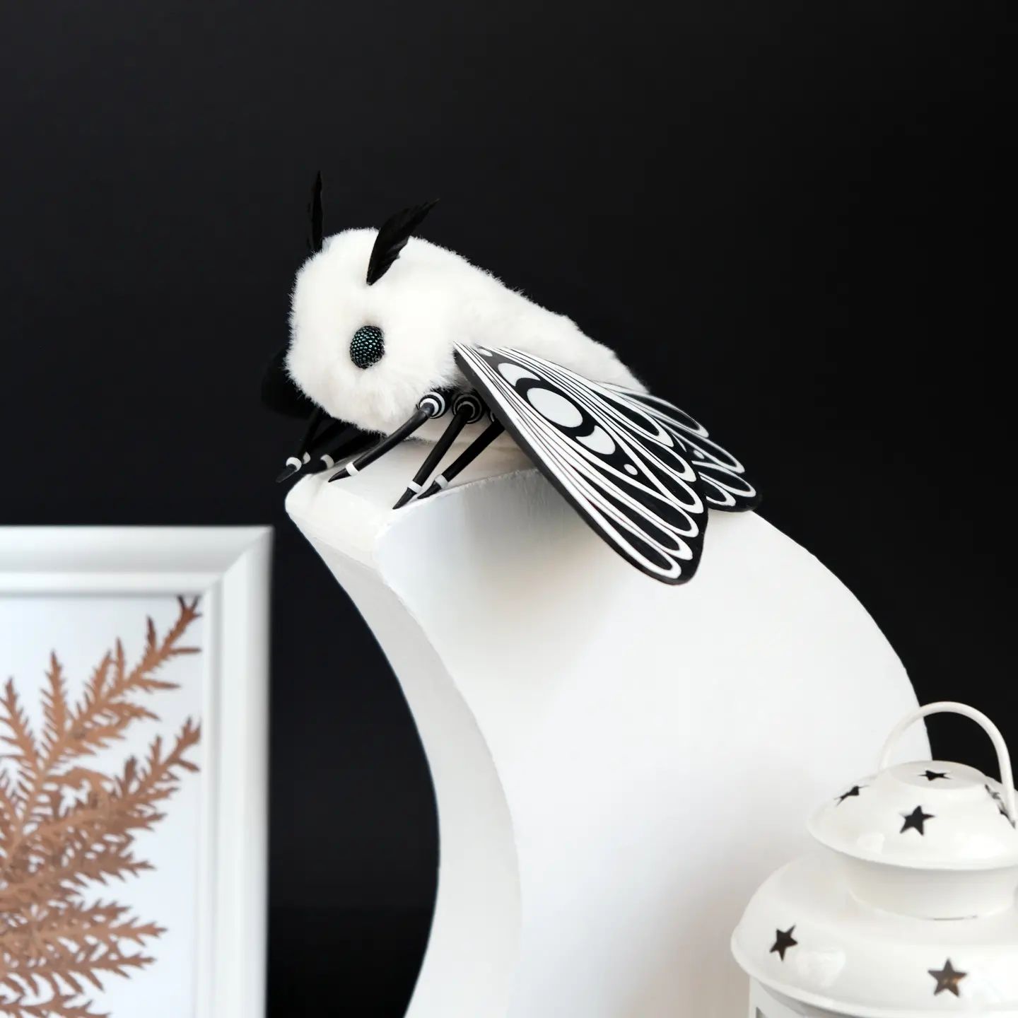 Artist Makes Tiny Fantasy Moth Dolls That Are Completely Handmade ...