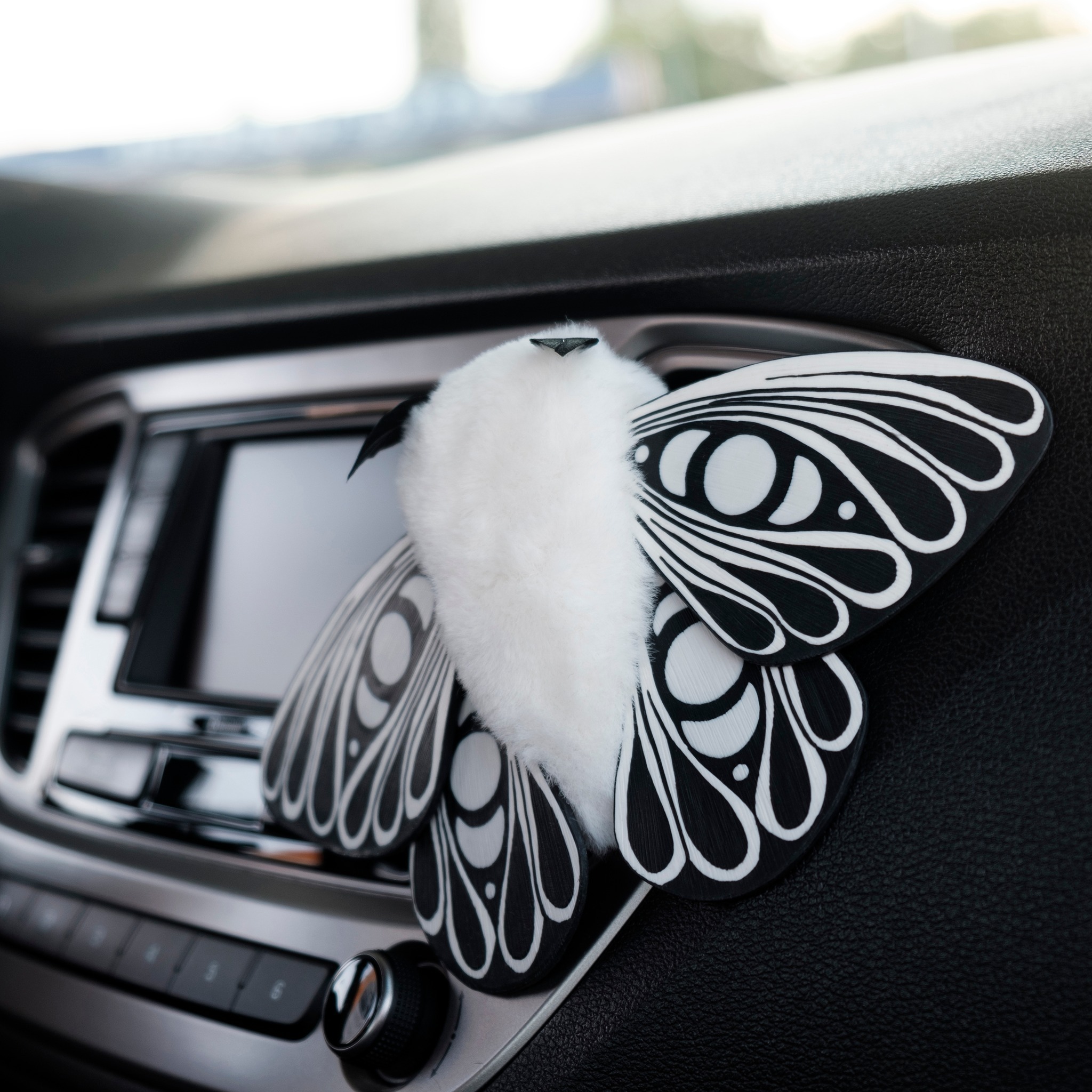 Artist Makes Tiny Fantasy Moth Dolls That Are Completely Handmade ...