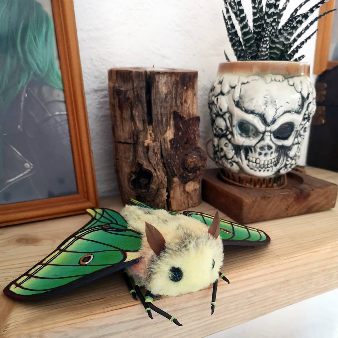 Artist Makes Tiny Fantasy Moth Dolls That Are Completely Handmade ...