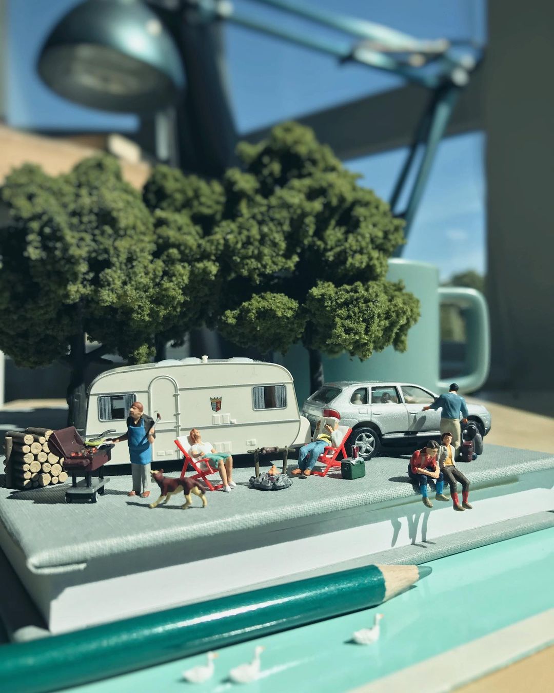 Photographer Recreates Places Around The World On His Desktop Using ...