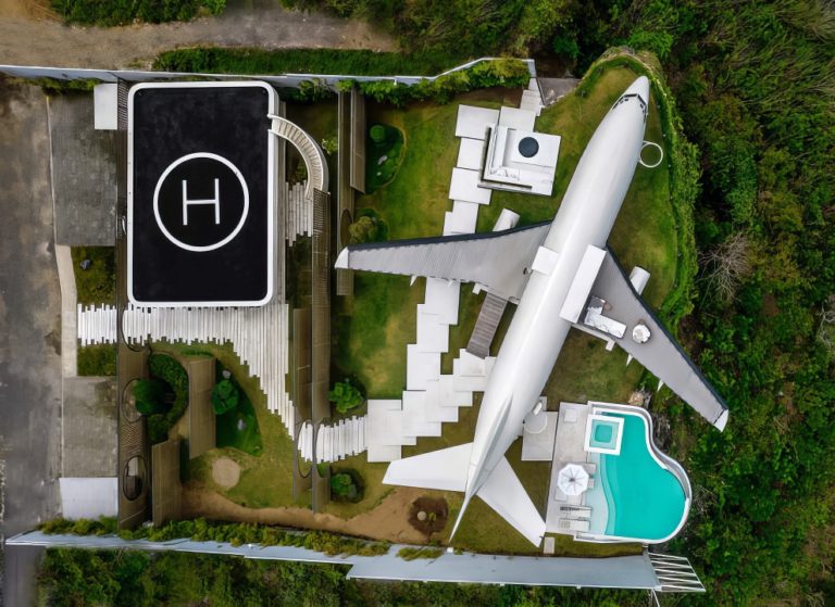 A Stunning Luxury Villa Is Created out Of a Boeing 737 Jet » Design You ...