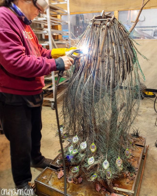 Artist Makes Stunning Sculptutes From Scrap Metal And Other Discarded ...