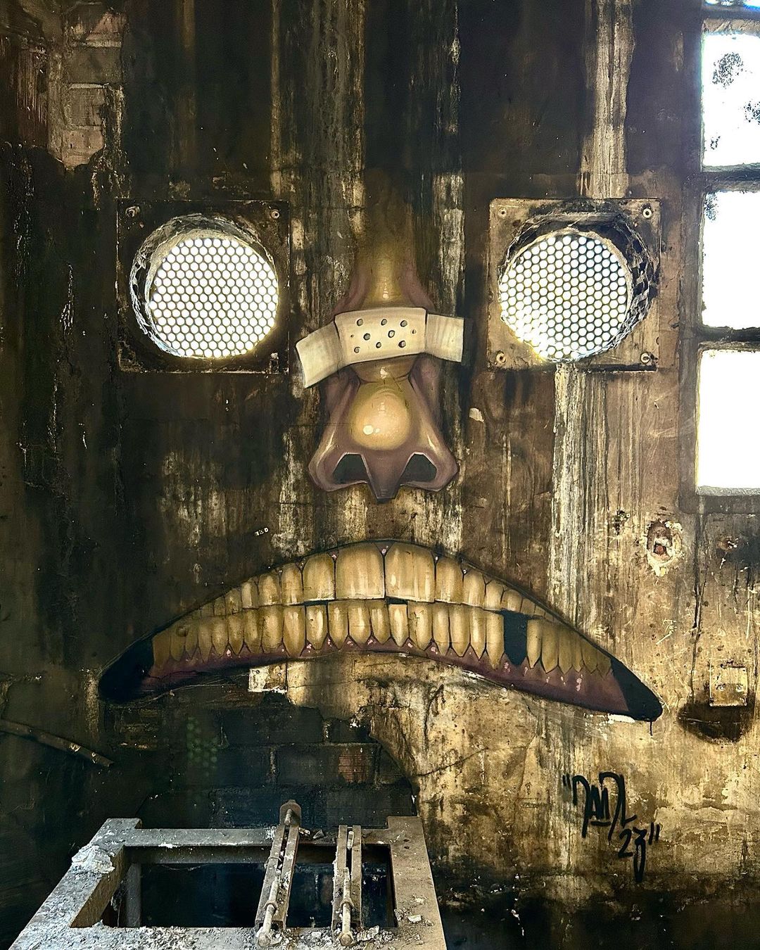 David Lozan’s Darkly Twisted Graffiti Artwork Featuring Well-Known ...