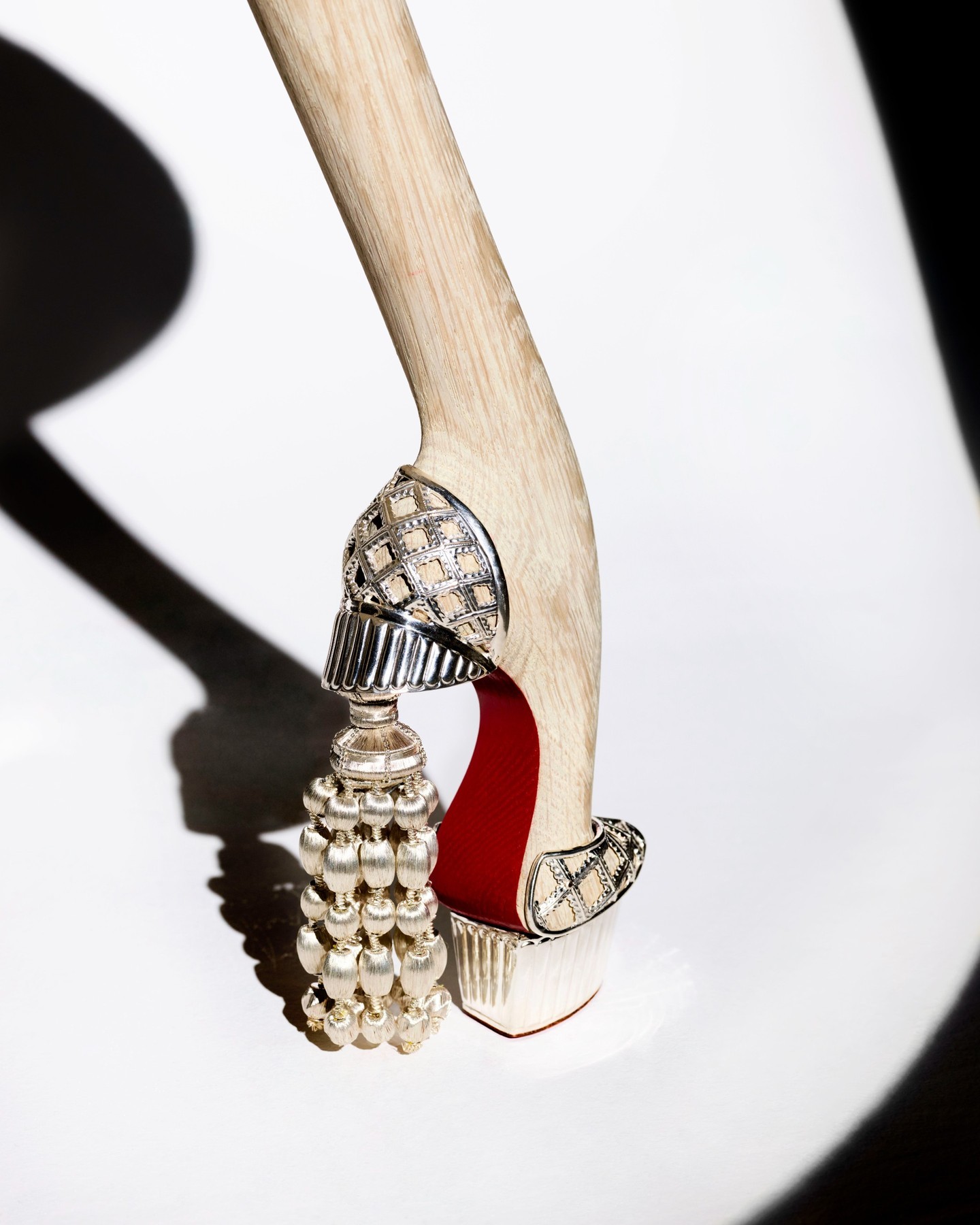 Yovanovitch and Louboutin’s Iconic Women Inspired Artistic Chairs ...