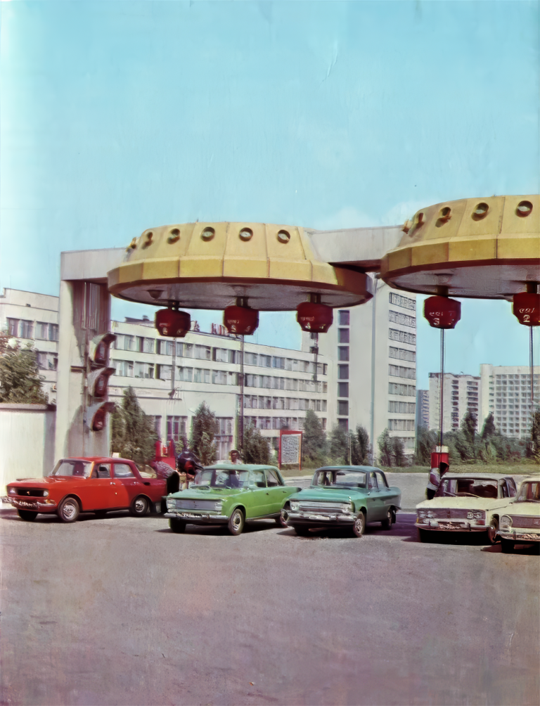 Blast from the Past: The Futuristic Flying Saucer Gas Stations of ...
