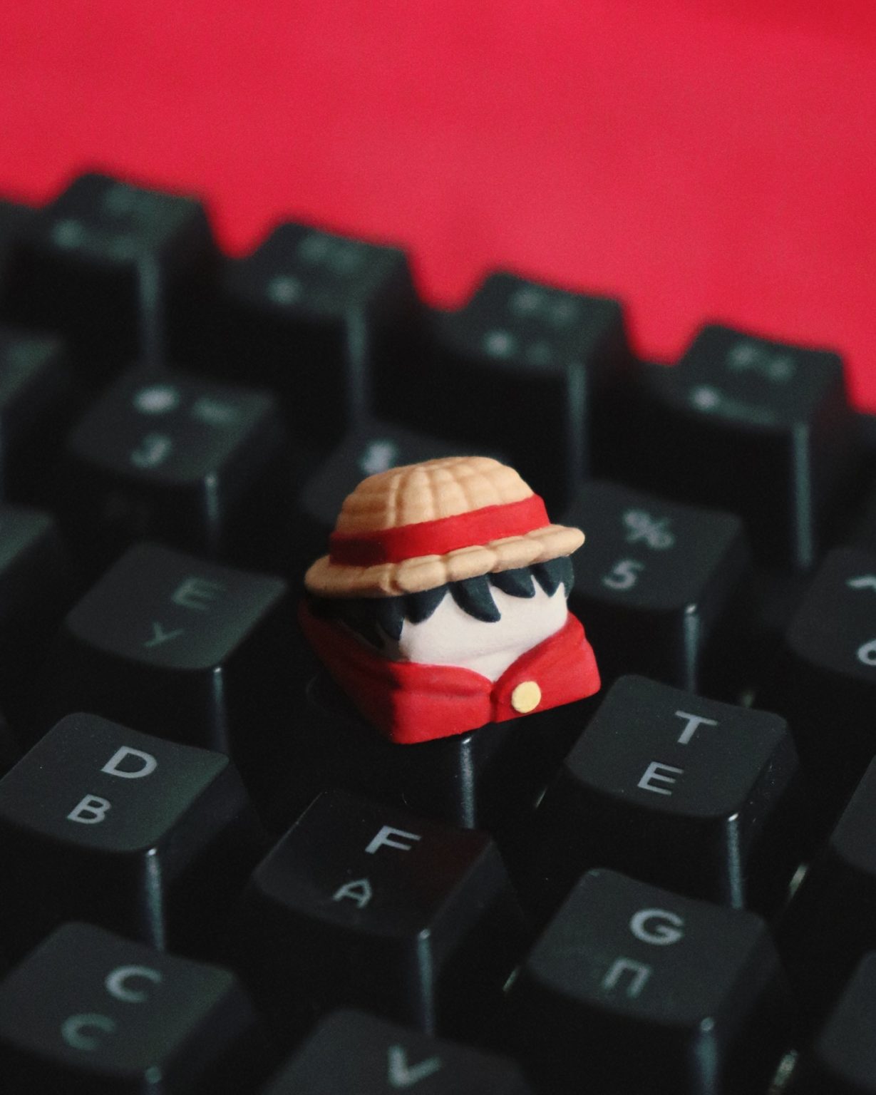 This Artist Creates Amazing Detailed Keyboard Keycaps » Design You ...