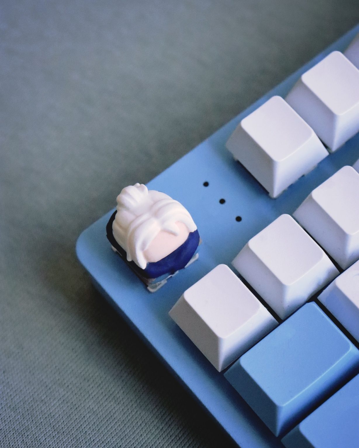This Artist Creates Amazing Detailed Keyboard Keycaps » Design You ...