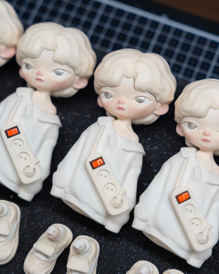 This Artist Creates Amazing Detailed Resin Sculptures » Design You ...