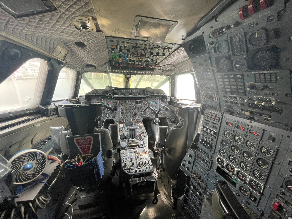 Amazing Photos From the Inside the Cockpit of a Concorde » Design You ...