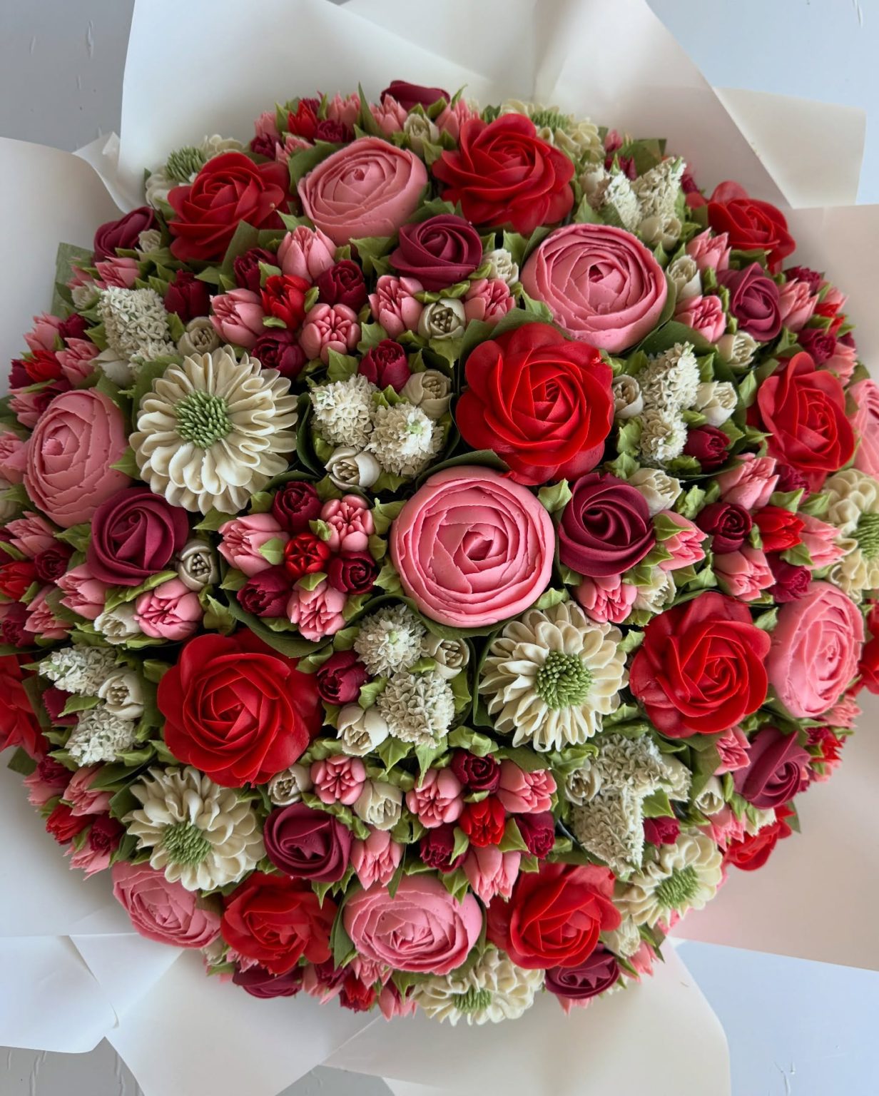 This Baker Creates Realistic Domes that Looks Like a Real Flower ...