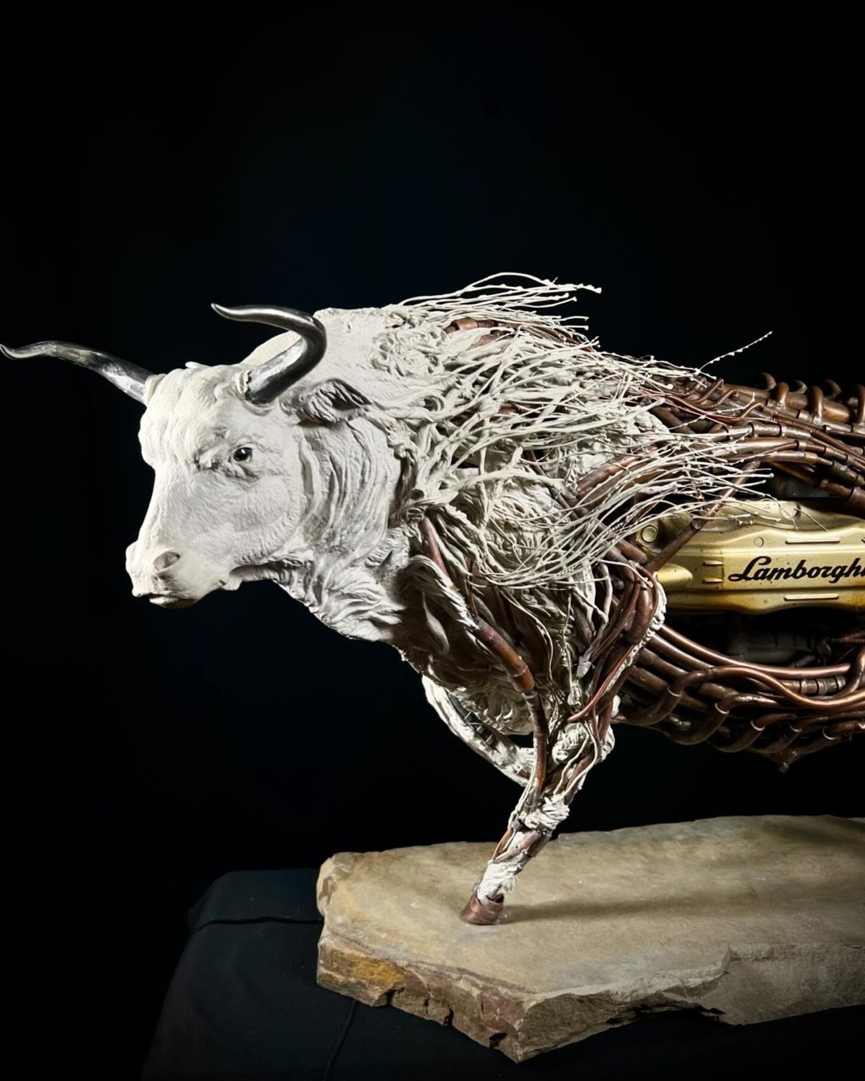 Artist Chris Hynes Creates Impressive Animal Sculptures from the Scrap ...