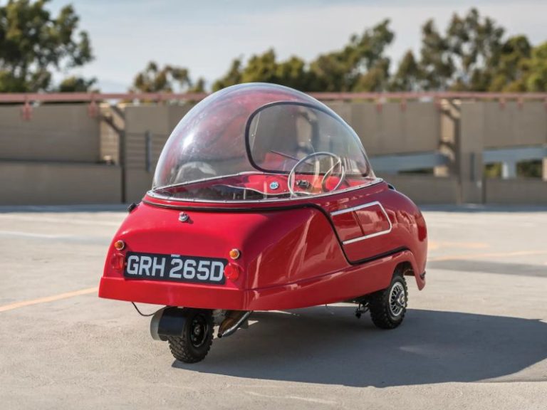 Stunning Photos of Peel Trident, The Tiny Car With a Space-Age Dream ...