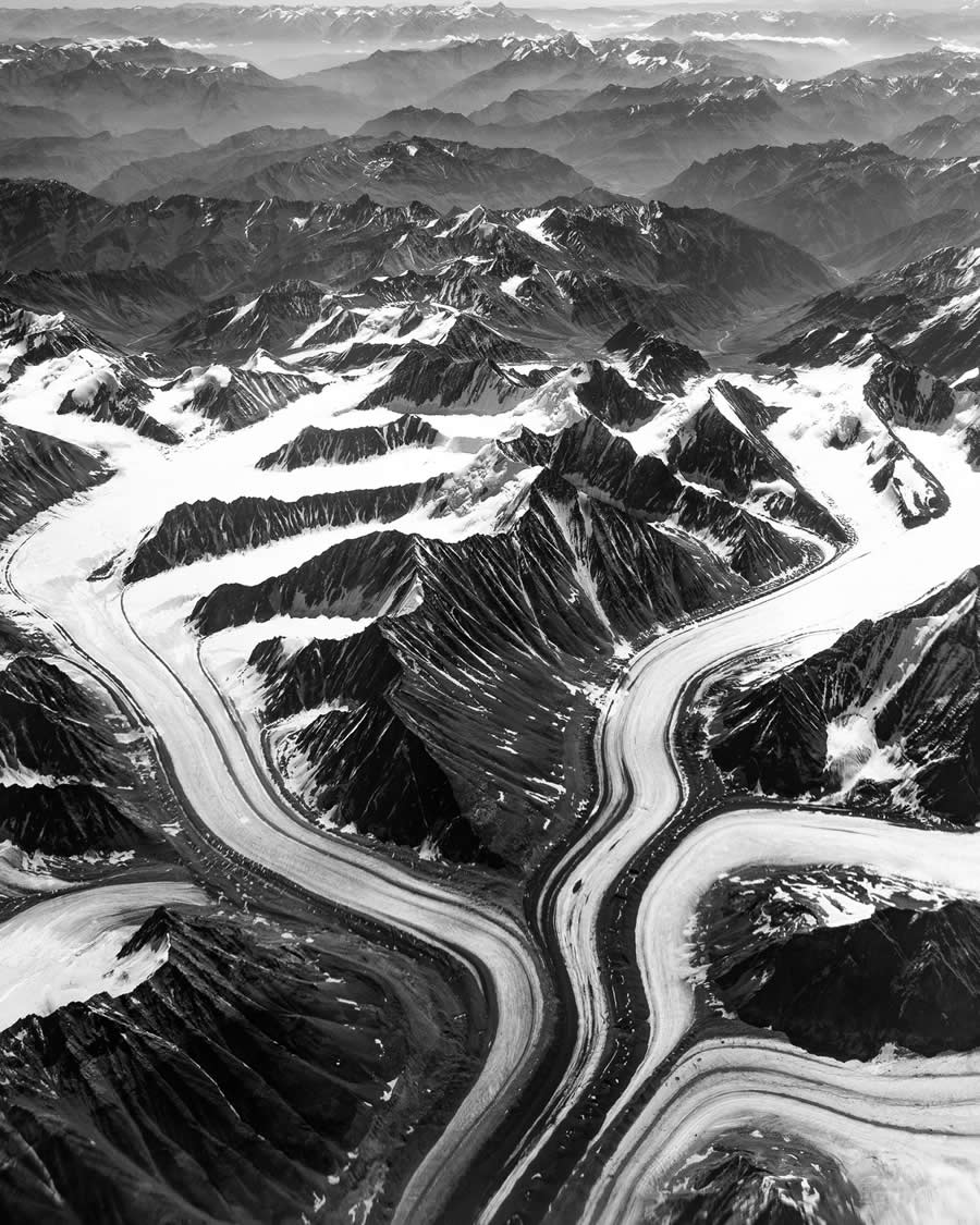 Spectacular Award Winning Black And White Photos From The 2025 ReFocus