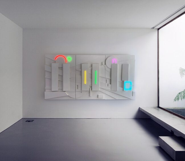 Amazing Glass and Neon Sculpture Installations by April Key » Design ...