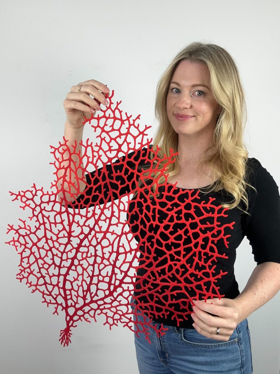 “The Art of Breathing Life into Lace”: Organic Embroidery by Meredith ...