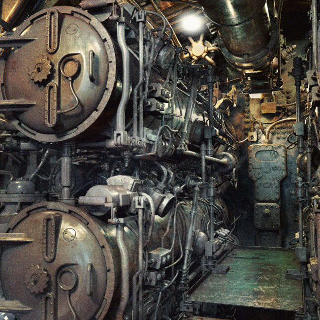 This Artist Re-Creates Mindblowing Realistic USS Bowfin Submarine ...